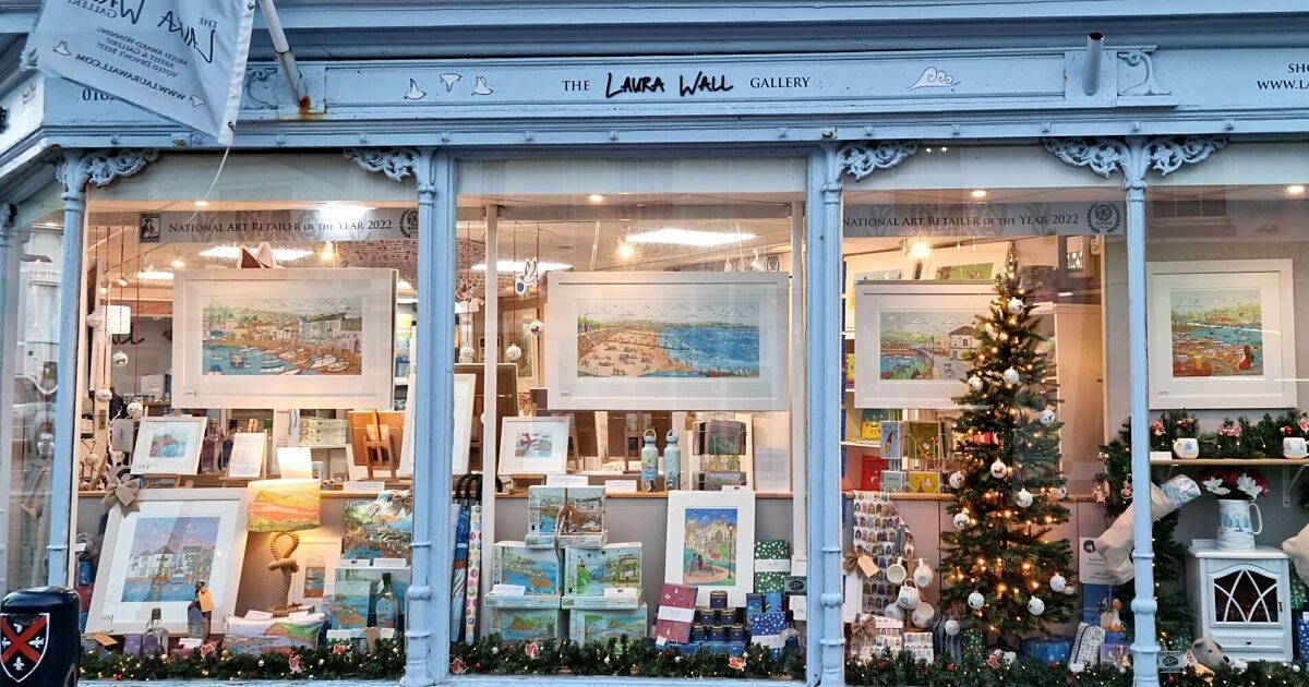 Christmas | Laura Wall